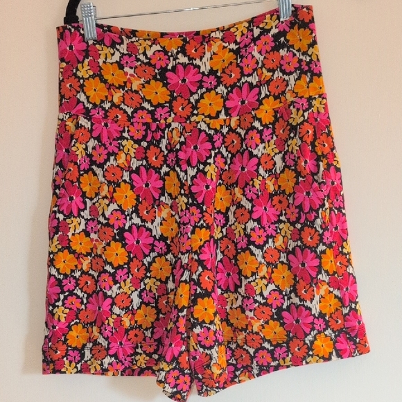 CAbi | Shorts | Cabi Chance Womens Shorts | Poshmark